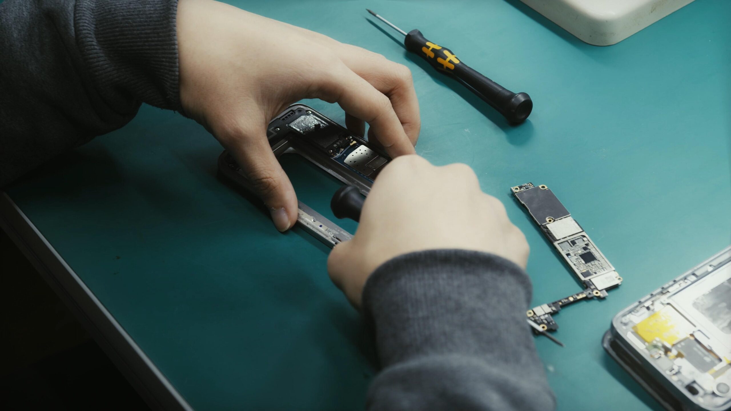 Phone Repair Near Me - TechRecovery